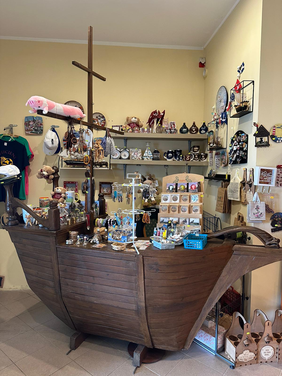 Suvenīru salons pie kuģīša HERCOGS JĒKABS - VisitVentspils