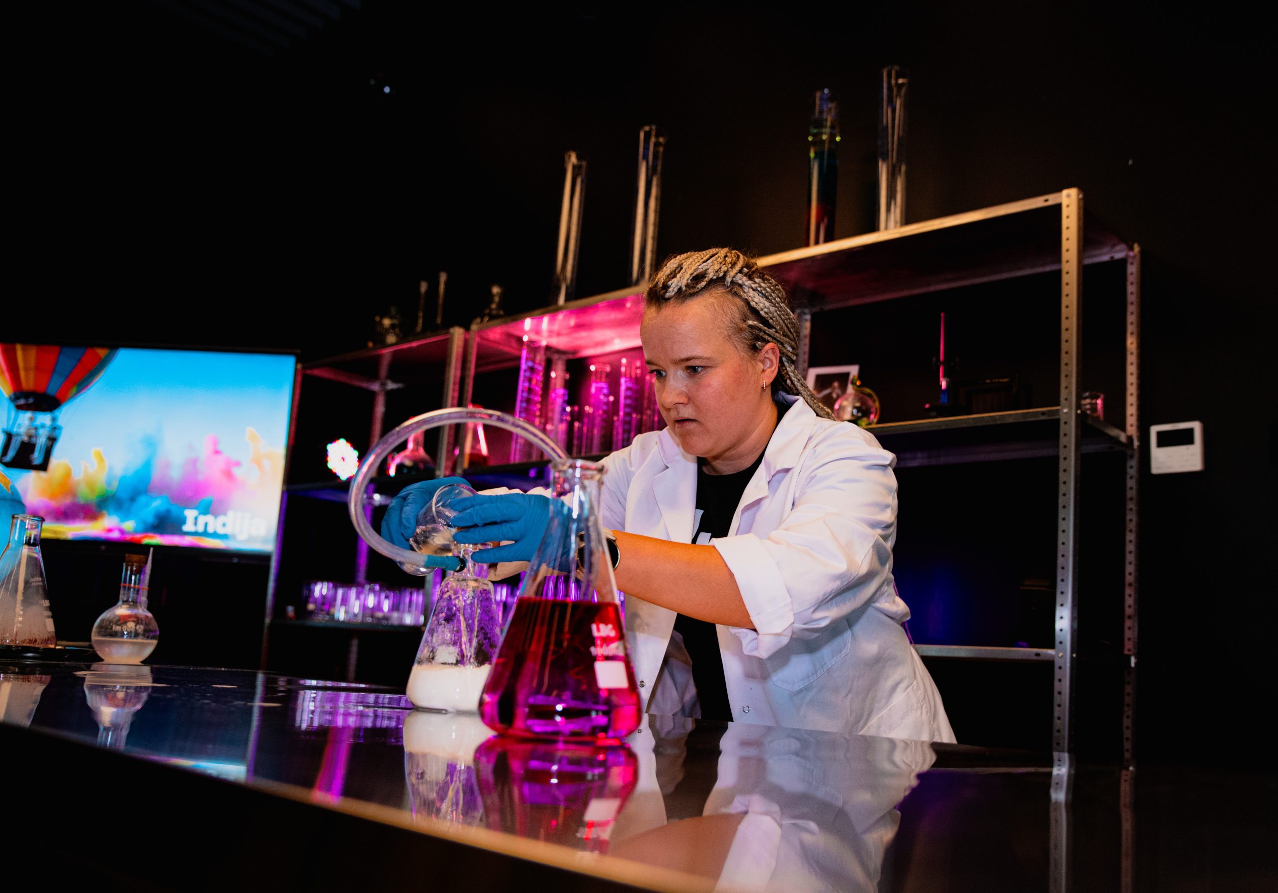 Science Center VIZIUM science show “Around the World in 20 Minutes ...