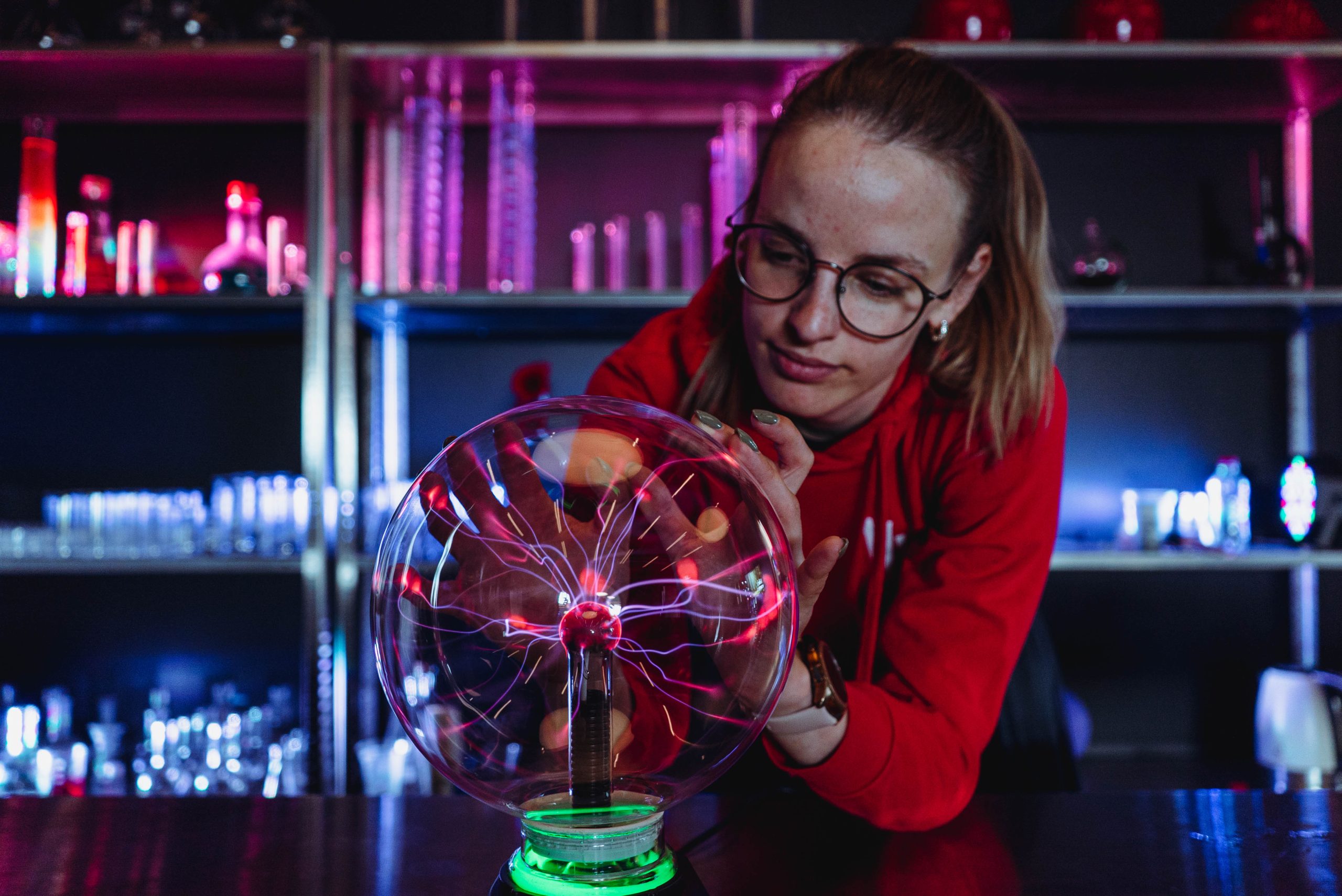 Ventspils Science Center VIZIUM creative workshop “Optical Illusions ...